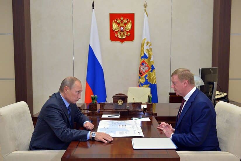 PUTIN IN HIS RESIGNATION: Russian Special Envoy Resigns Over Ukraine ...