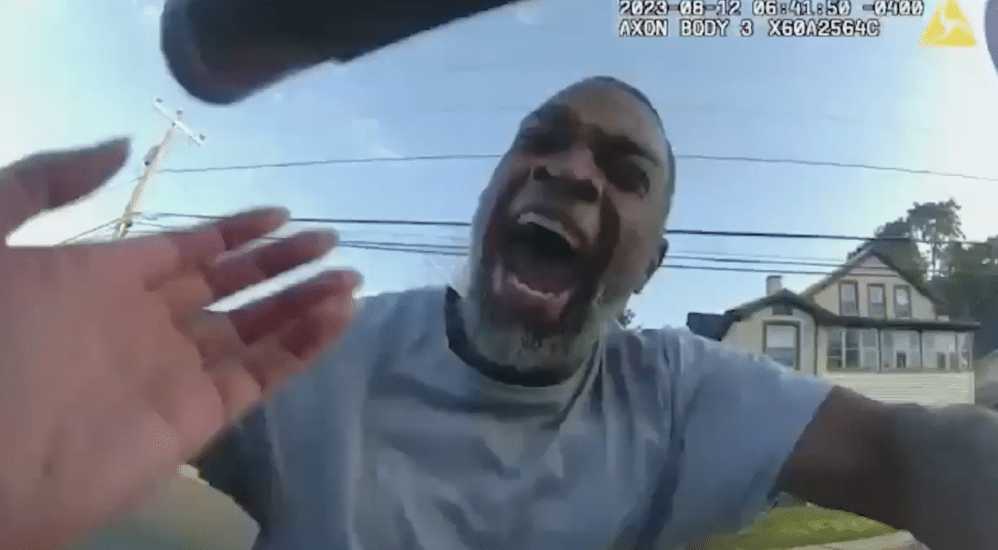 CRAZY IN CONNECTICUT! Man Attacks Police Woman With Hammer [GRAPHIC ...