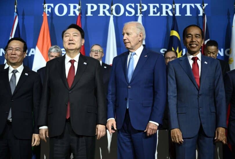 VERY CONFUSED! Joe Biden Appears Lost on Stage With World Leaders at ...