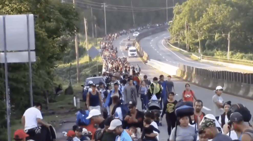 INCOMING: Year's Largest Migrant Caravan Heading to Southern Border ...